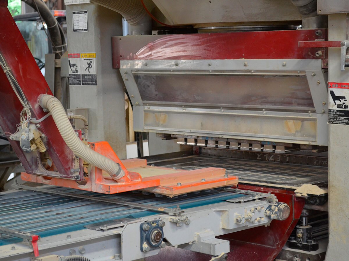 Dry-pressed tiles and wet-formed tiles | WA-KEI